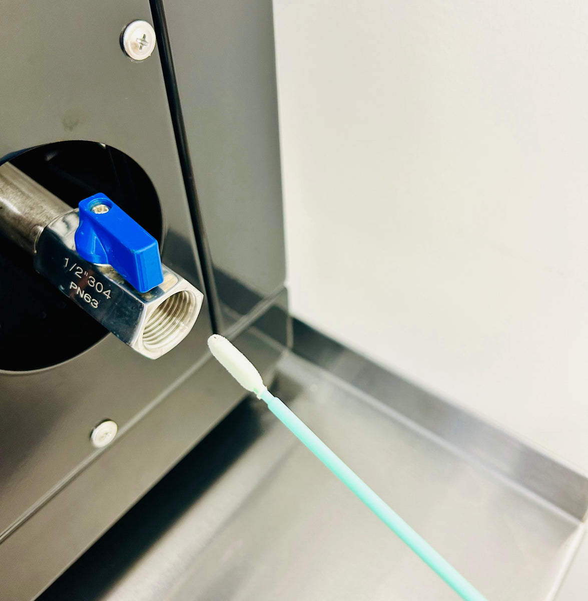 Three ways to remove moisture in your freeze dryer's drain line